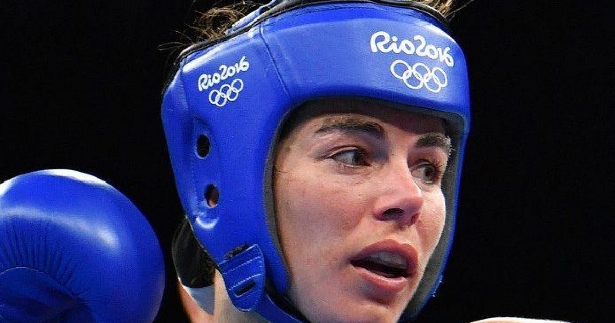 Boksen.nl | Nouchka morgenochtend rond 05:18 de ring in