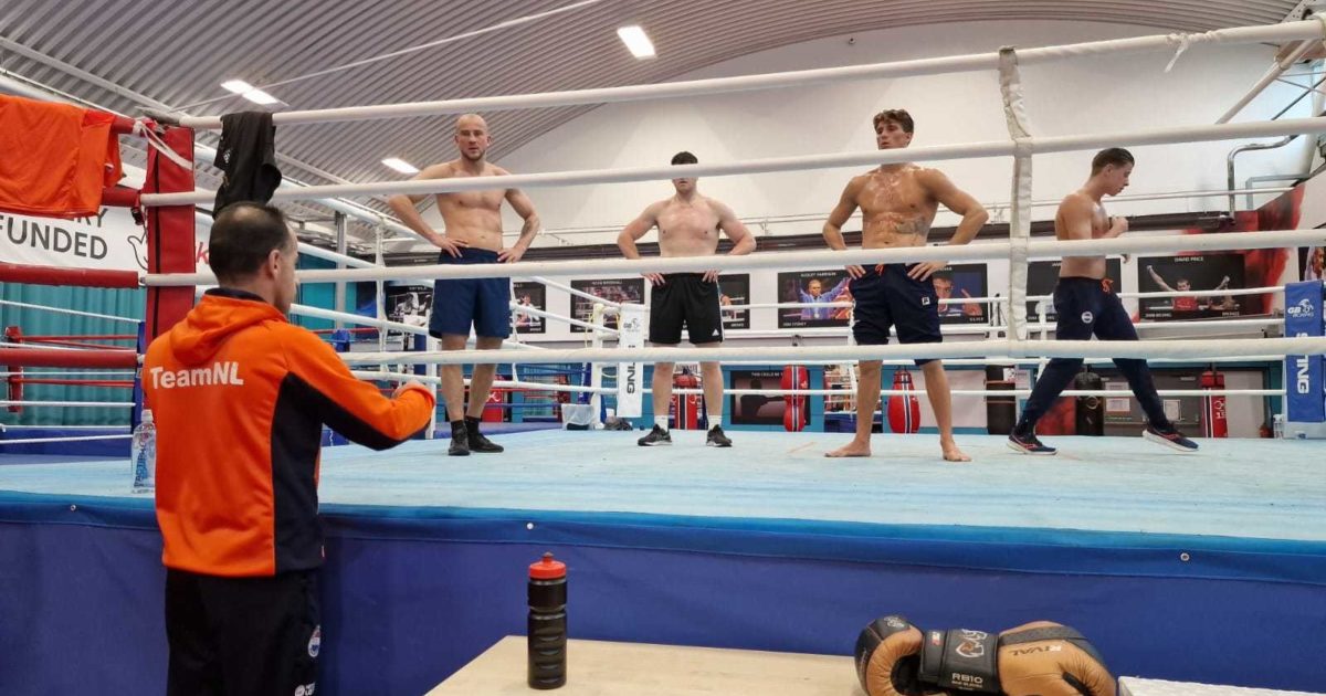 Boksen.nl | TeamNL heren op trainingskamp bij GB Boxing